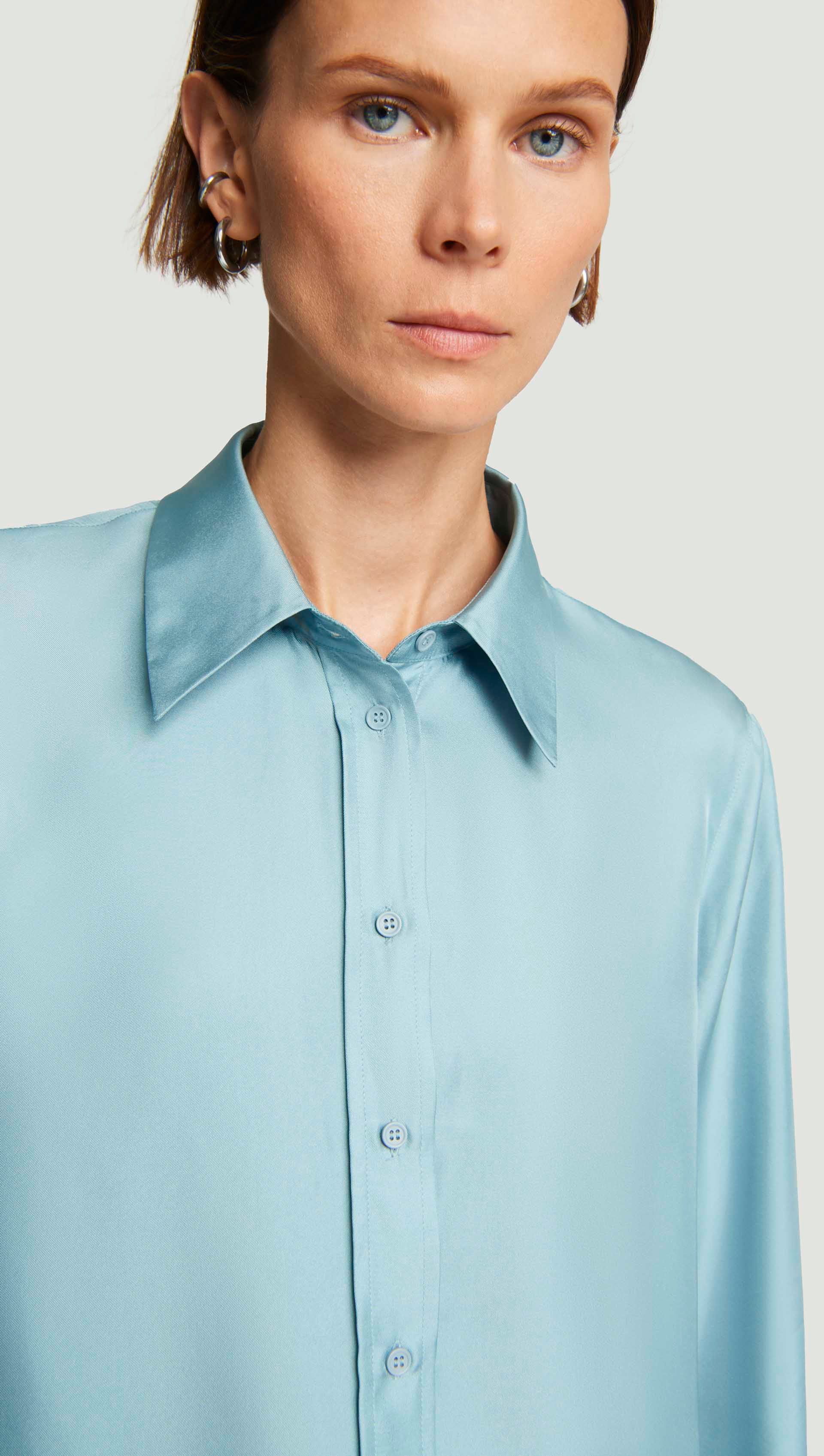 Slim Blouse in Silk Twill | Women's Tops | Argent